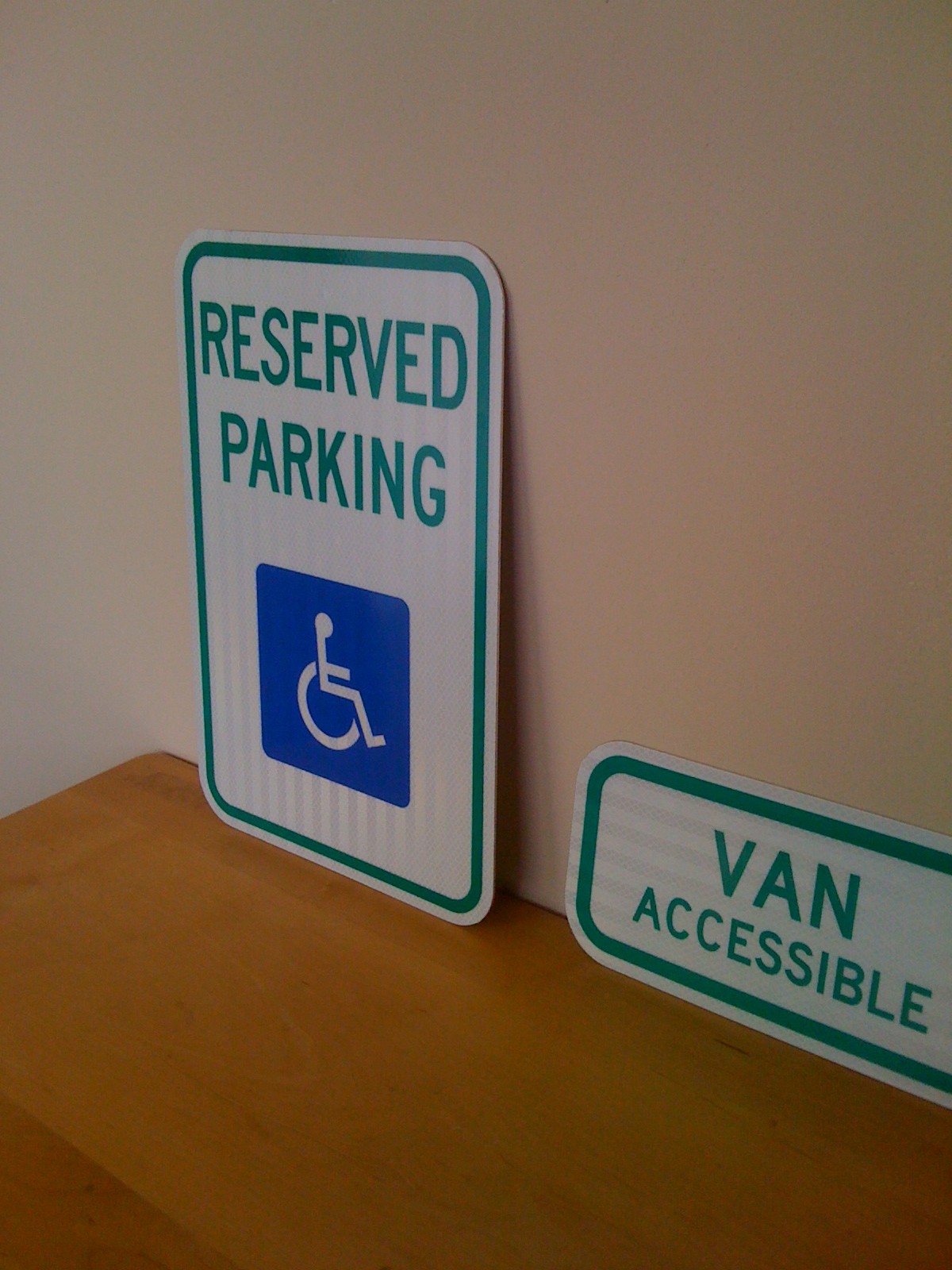 Parking Lot Signs / Reflective Aluminum Signs