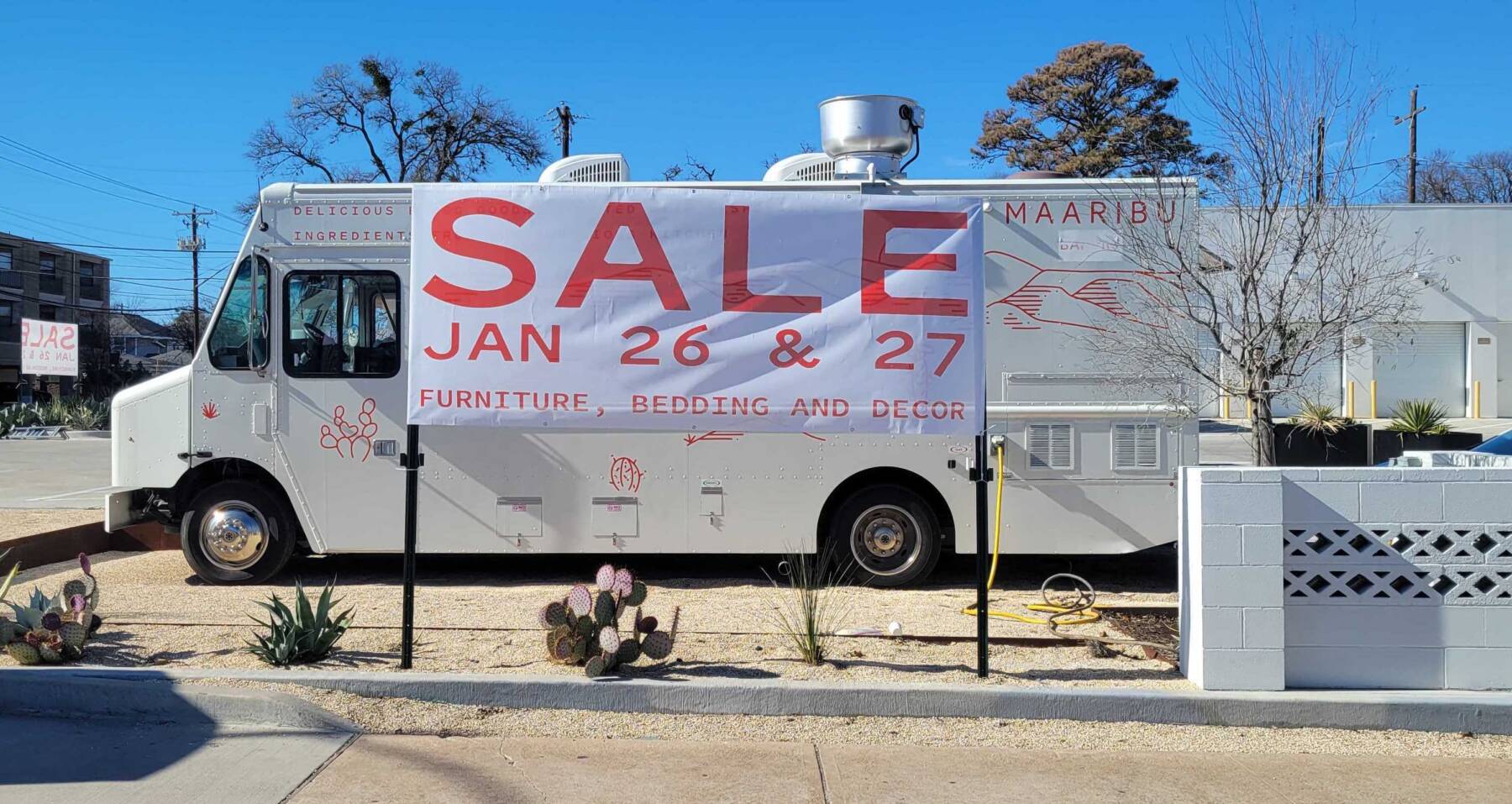 Boosting Business Brilliance: A Signage Success Story with MAARIBU